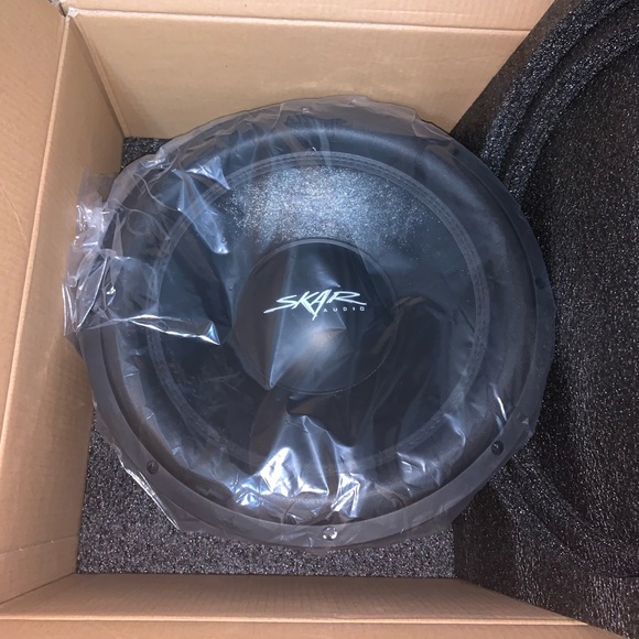 Other | 2 Skar 15s 160 Watts With 2500 Watt Amp | Poshmark